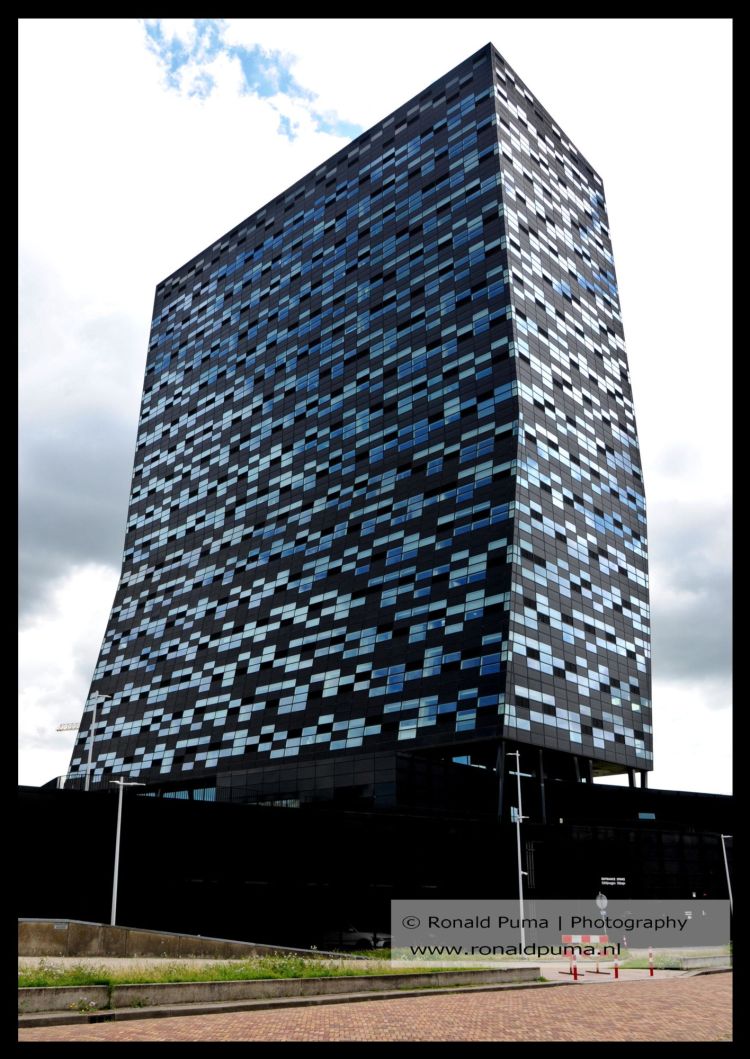 Fifty Two Degrees | Ronald Puma | PhotoBlog Netherlands